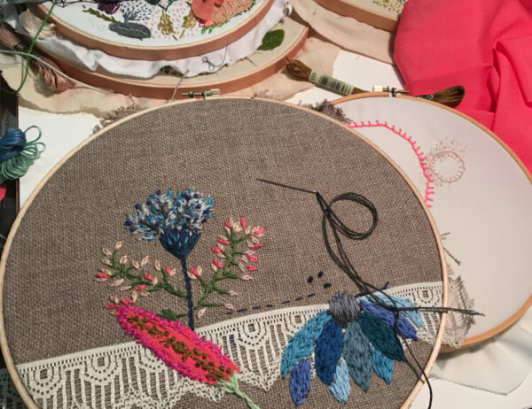 Stitchery School: A Mini Course with Wendy Brightbill - Jeanne Oliver