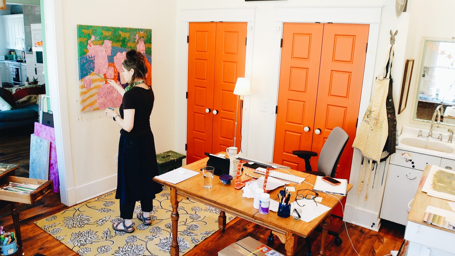 An Artist Studio | With Sandi Hester - Jeanne Oliver