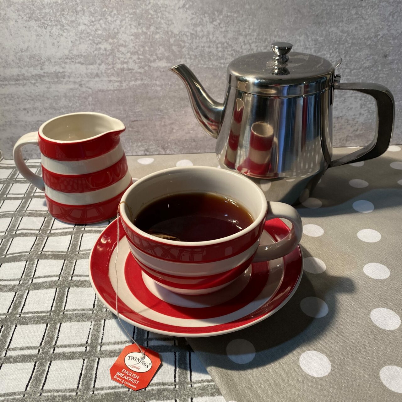 Cups & Mugs: Everyday Objects as Our Storytellers with Debbie Miller ...